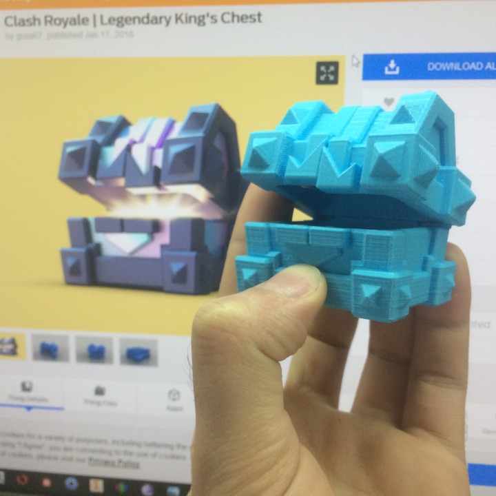 3D Printable Legendary King's Chest | Clash Royale by Guss Theodoridis