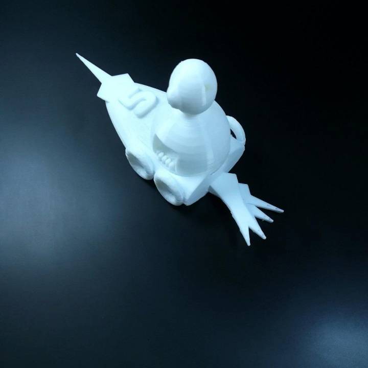 3D Printable alien in nitro powered race car by oakley hullette