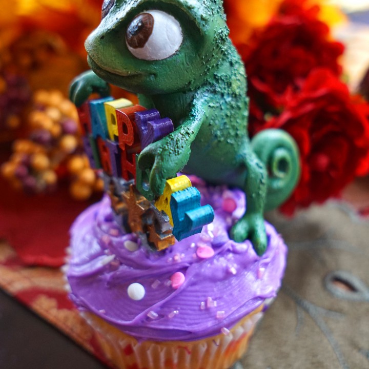 3D Printable Tangled - Pascal by Dr. T