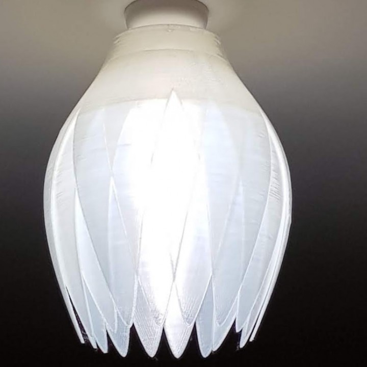 3D Printable Organic leaf light fitting by Jason Shelley