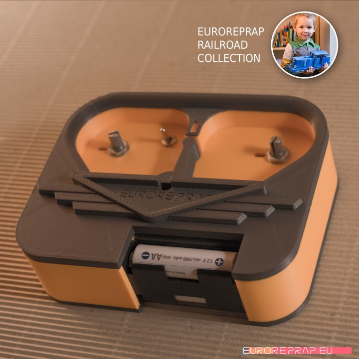 3D Printable Radio controller casing for my models by Wojciech Pachocki