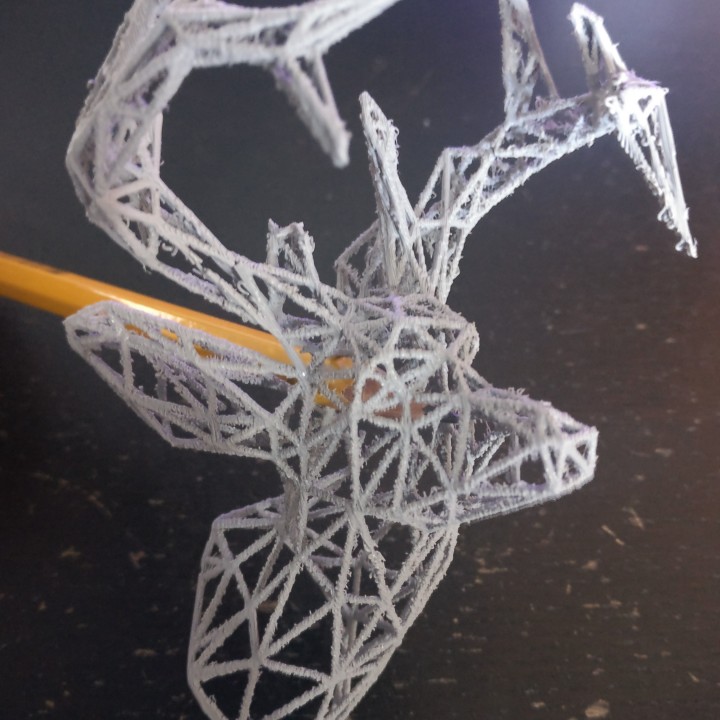 3D Printable wire-frame deer head by Roman van der Rijt