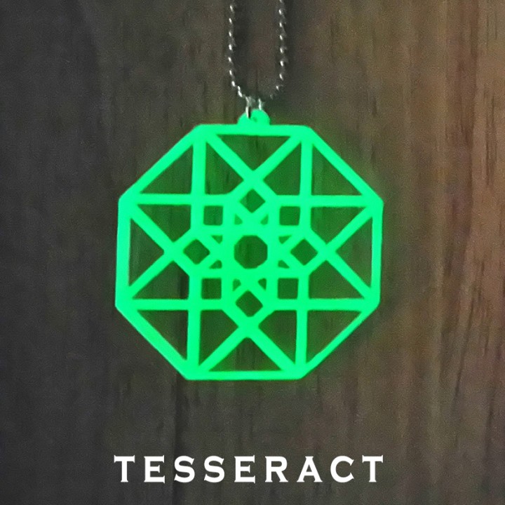 3D Printable Tesseract by Einar Vallejo