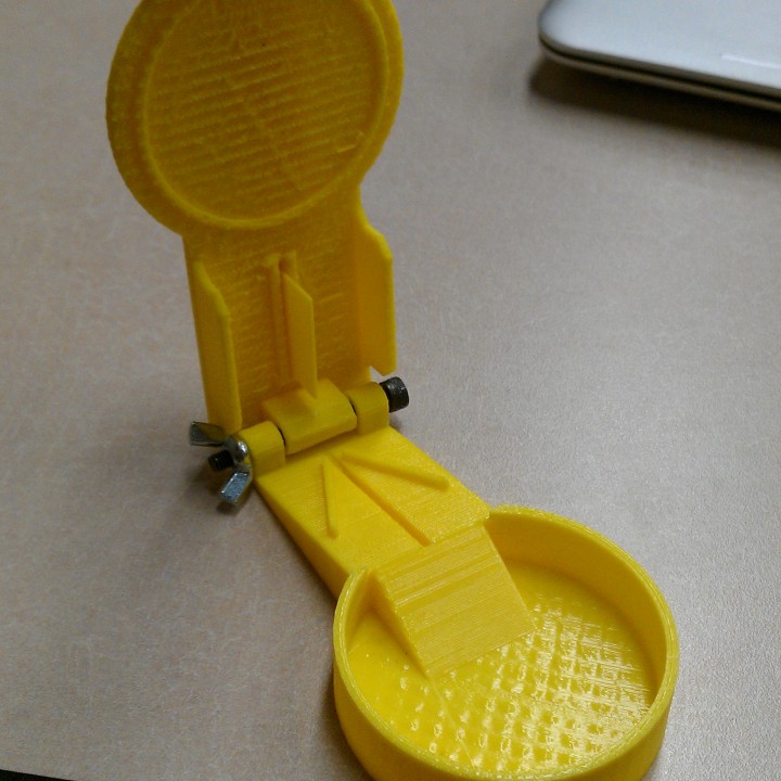 3D Printable Pill Splitter by Aliaksei Petsiuk