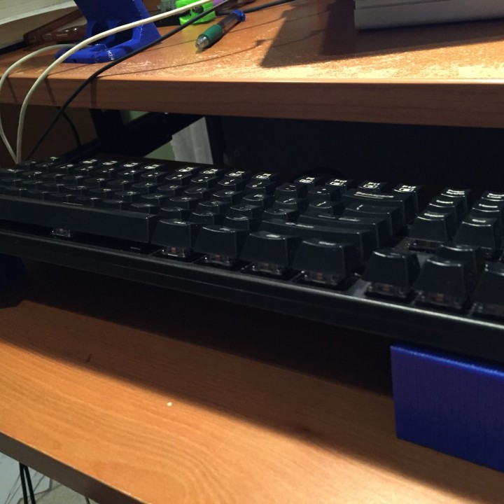 3D Printable Negative Incline for keyboards by Rahul Gupta