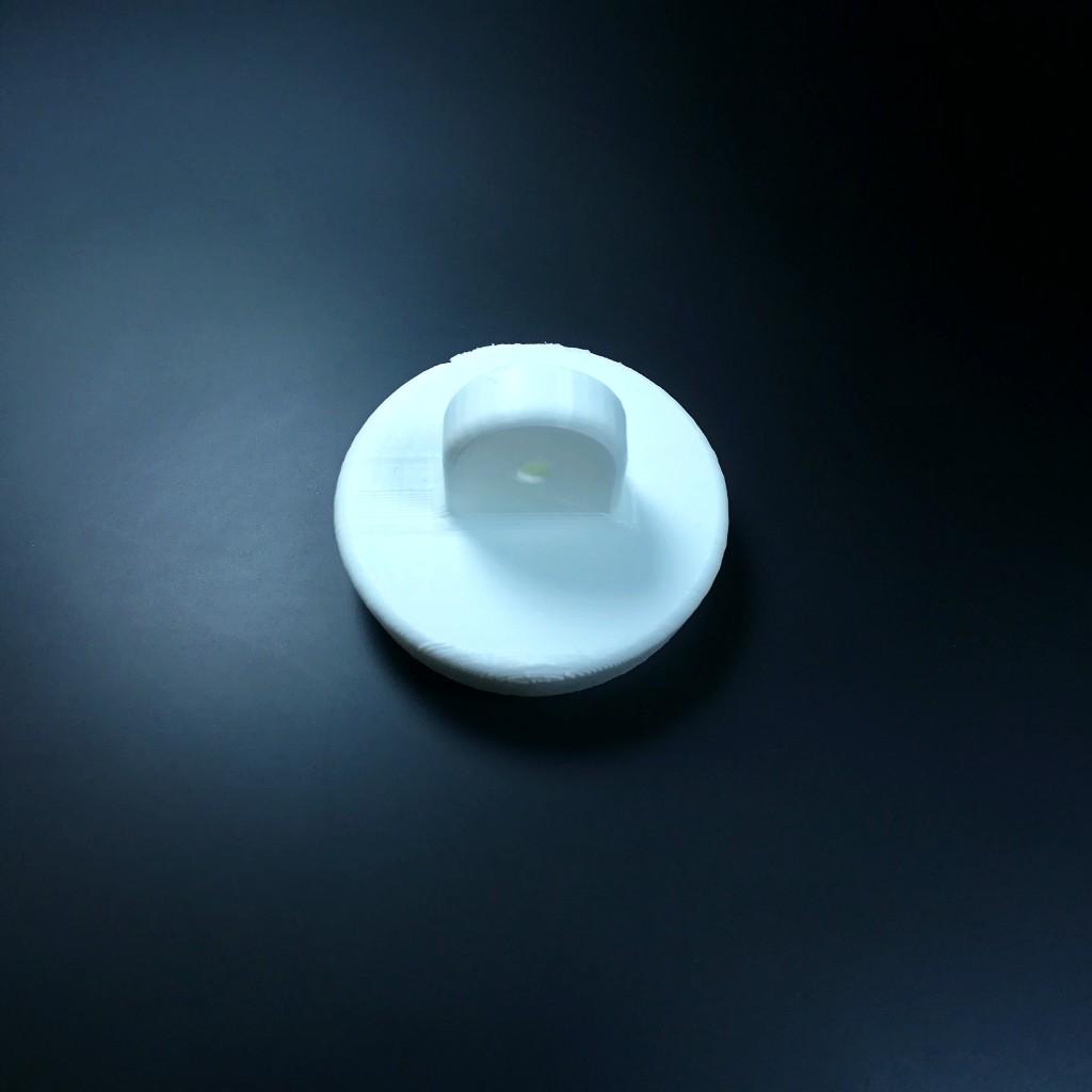 3D Printable Simple Drain Plug by MakerM