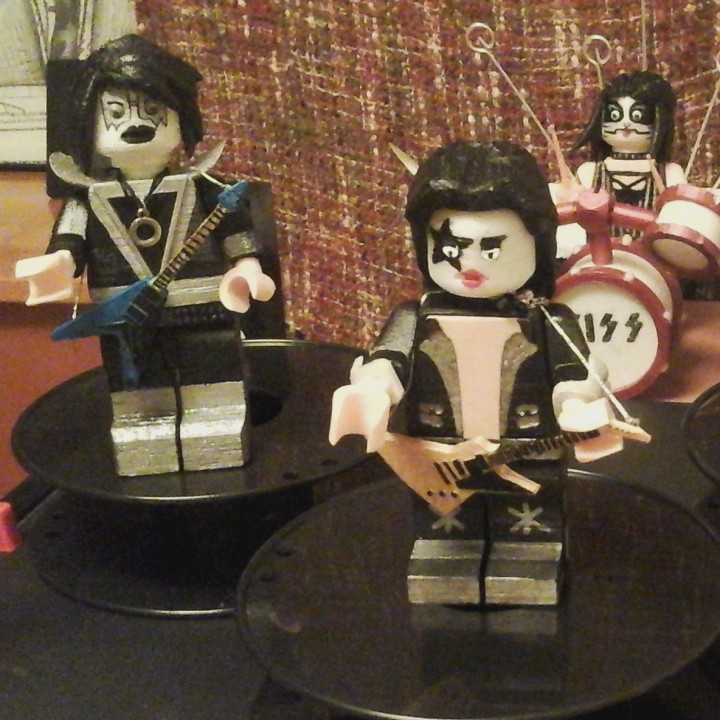 3D Printable LEGO GIANT MASTER OF ROCK KISS GUITAR AND BASS by MYT