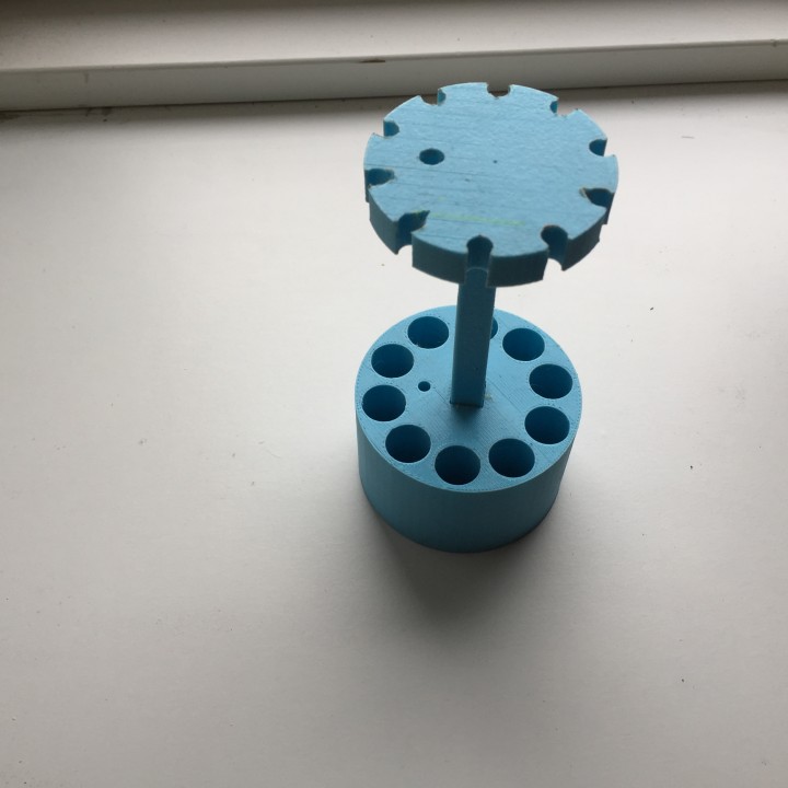 3D Printable needle file holder by Gustav Thaarslund