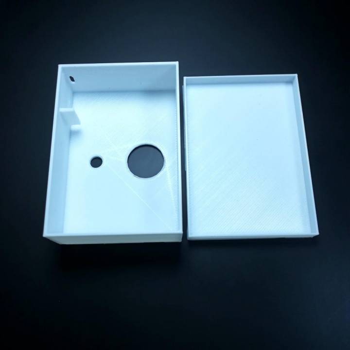 3D Printable Li-Ion Rechargeable Motion Sensor by 1 dragos