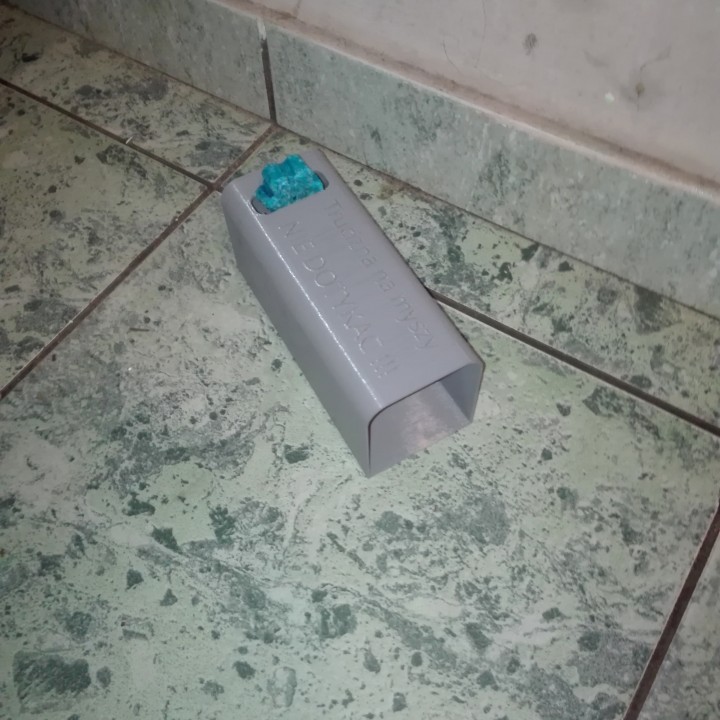 3D Printable feeder for mice and rats by Bartosz Kryszak