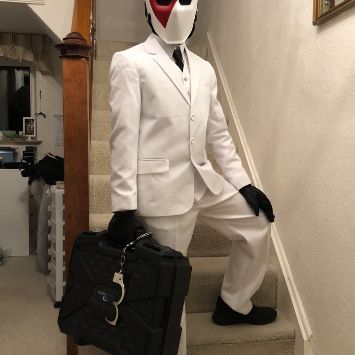 3D Printable 'Wild Card' fan mask from Fortnite by Darren Pattenden