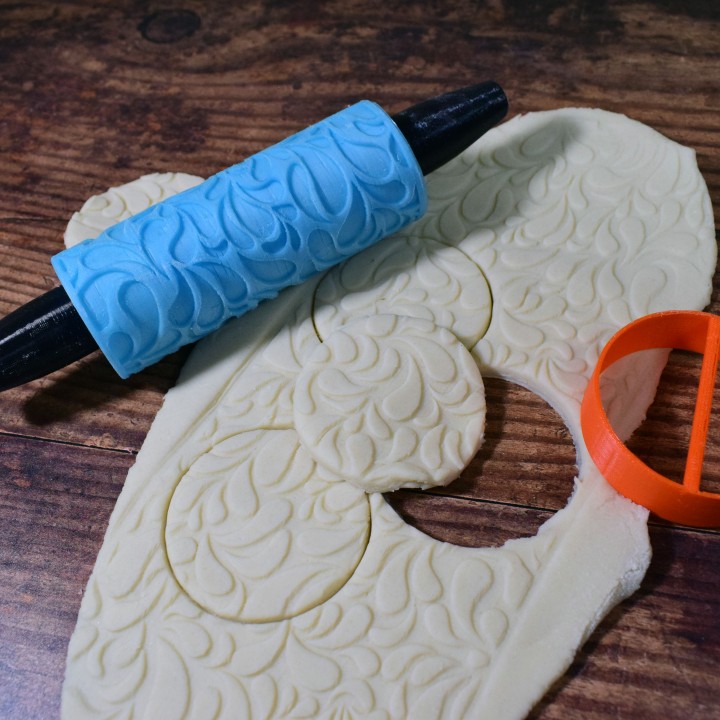 3D Printable Embossed Ornate Roller Pattern 02 by Tanya Wiesner