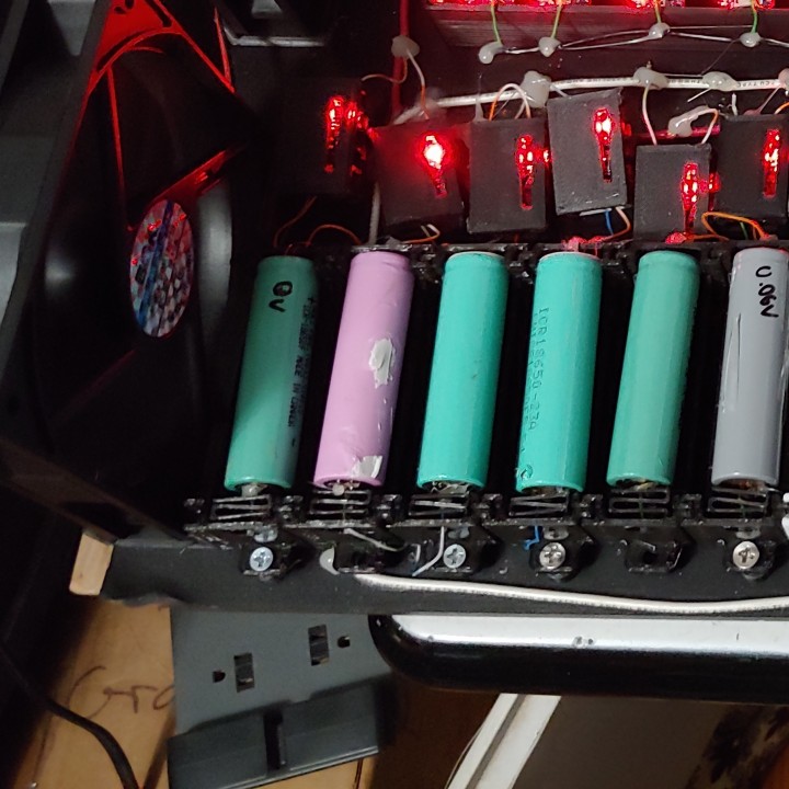 3D Printable Makerfocus TP4056 case by joaquin