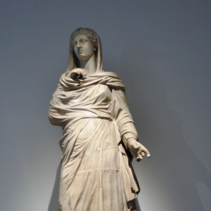 3D Printable Matrona by Scan The World