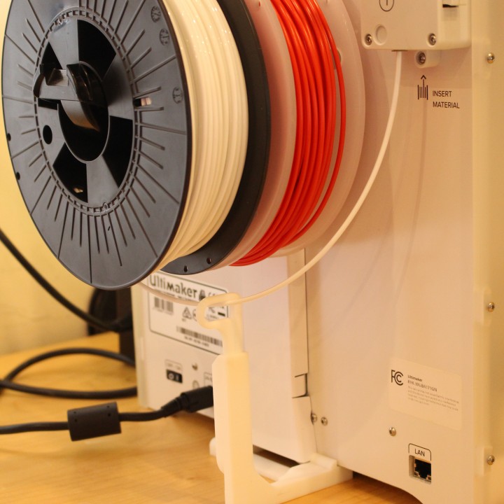 3D Printable Ultimaker 3 Extended Filament Guide by Steve Wagg