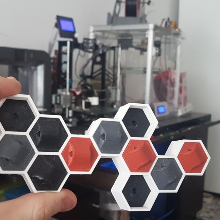 3D Printable IPA3D Multi-llavero hexagonal amurable / IPA3D Multi ...