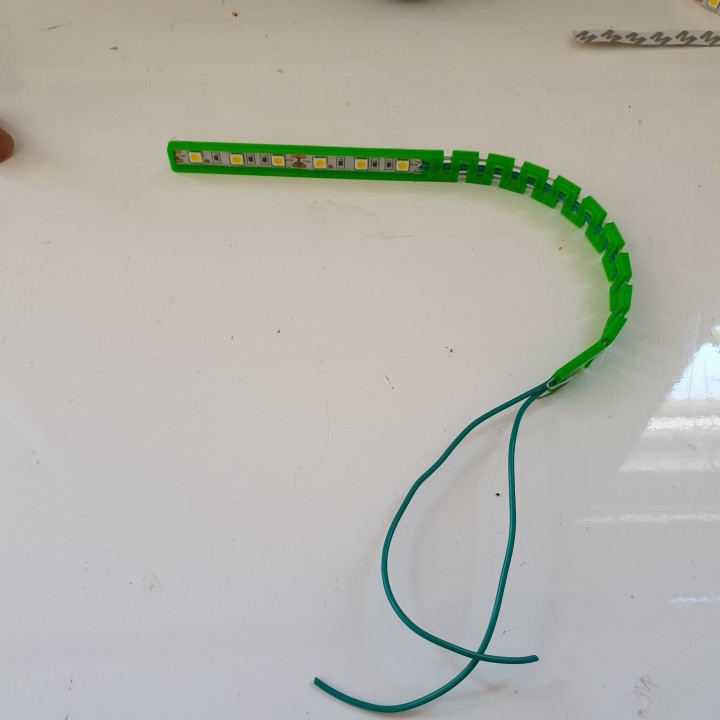 3D Printable Flexible LED strip USB Lamp by Brodie Fairhall