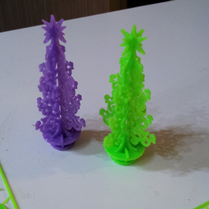 3D Printable Credit Card Christmas tree puzzle by Clive Harris