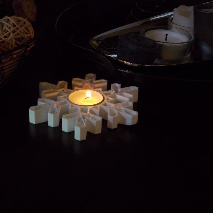 3D Printable Snowflake Tealight holder by Levi Giesbrecht