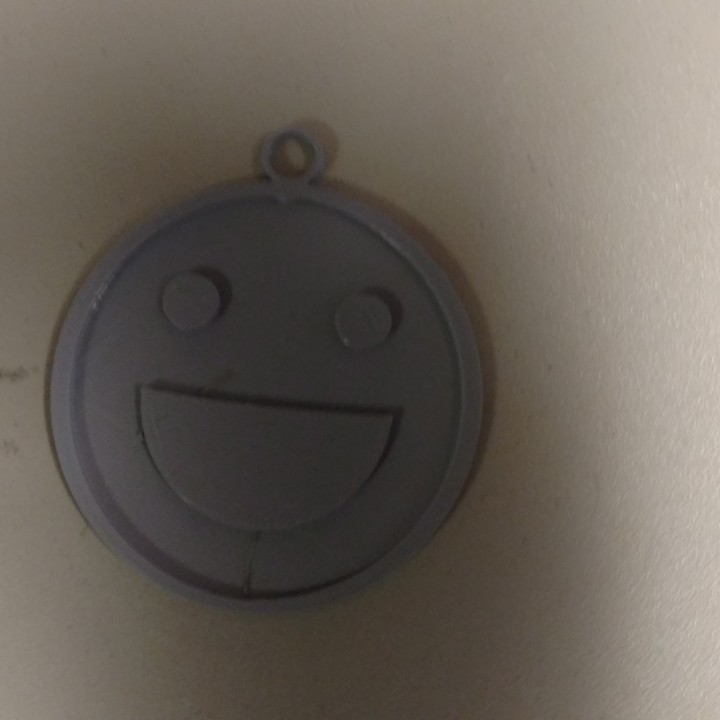 3D Printable Smiley Emoji by Unicron