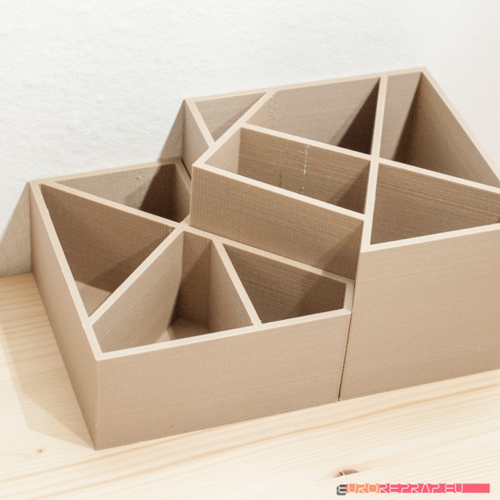 3D Printable Simplest print - "Handy" - desk organizer by Wojciech Pachocki