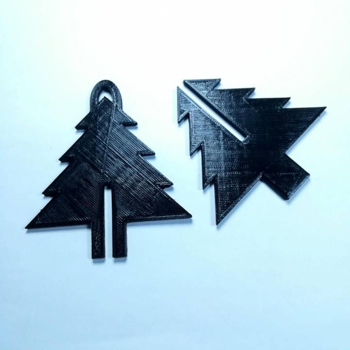 3D Printable XmasTree decoration by Harry Lunt
