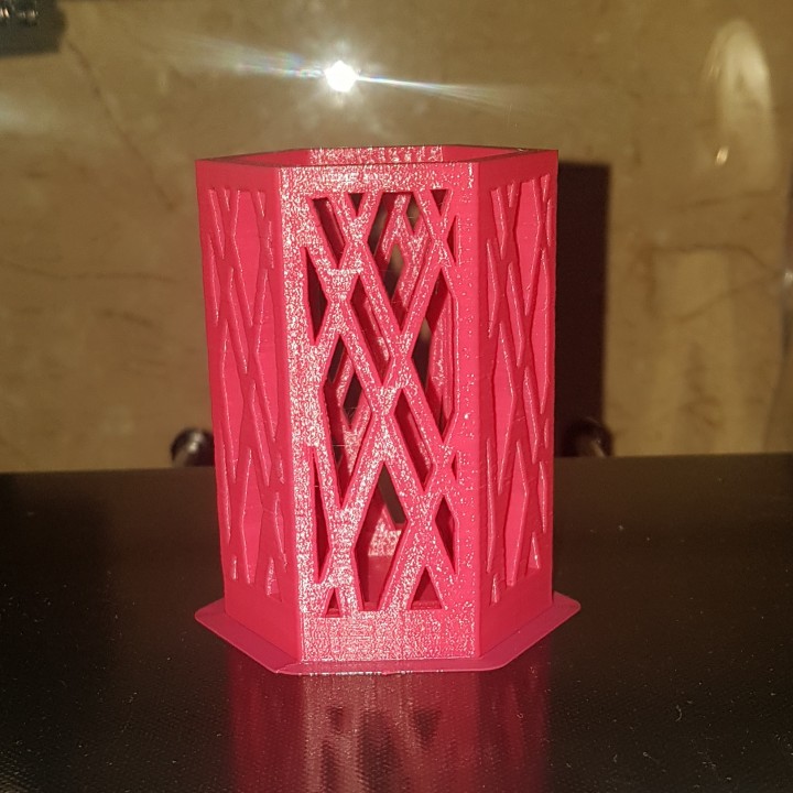 3D Printable Hexagonal Pen Holder by Harun