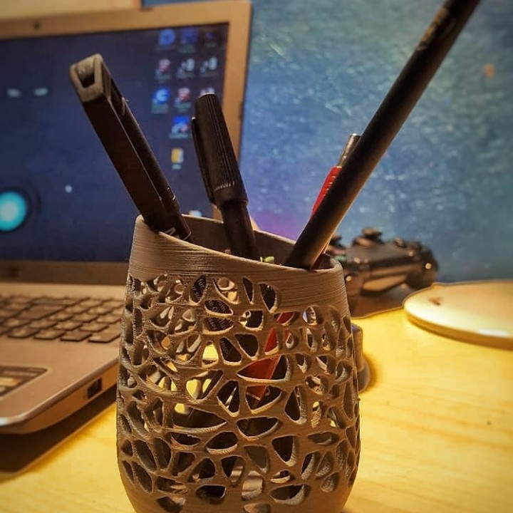 3D Printable New pen holder by Stefano Giraudo