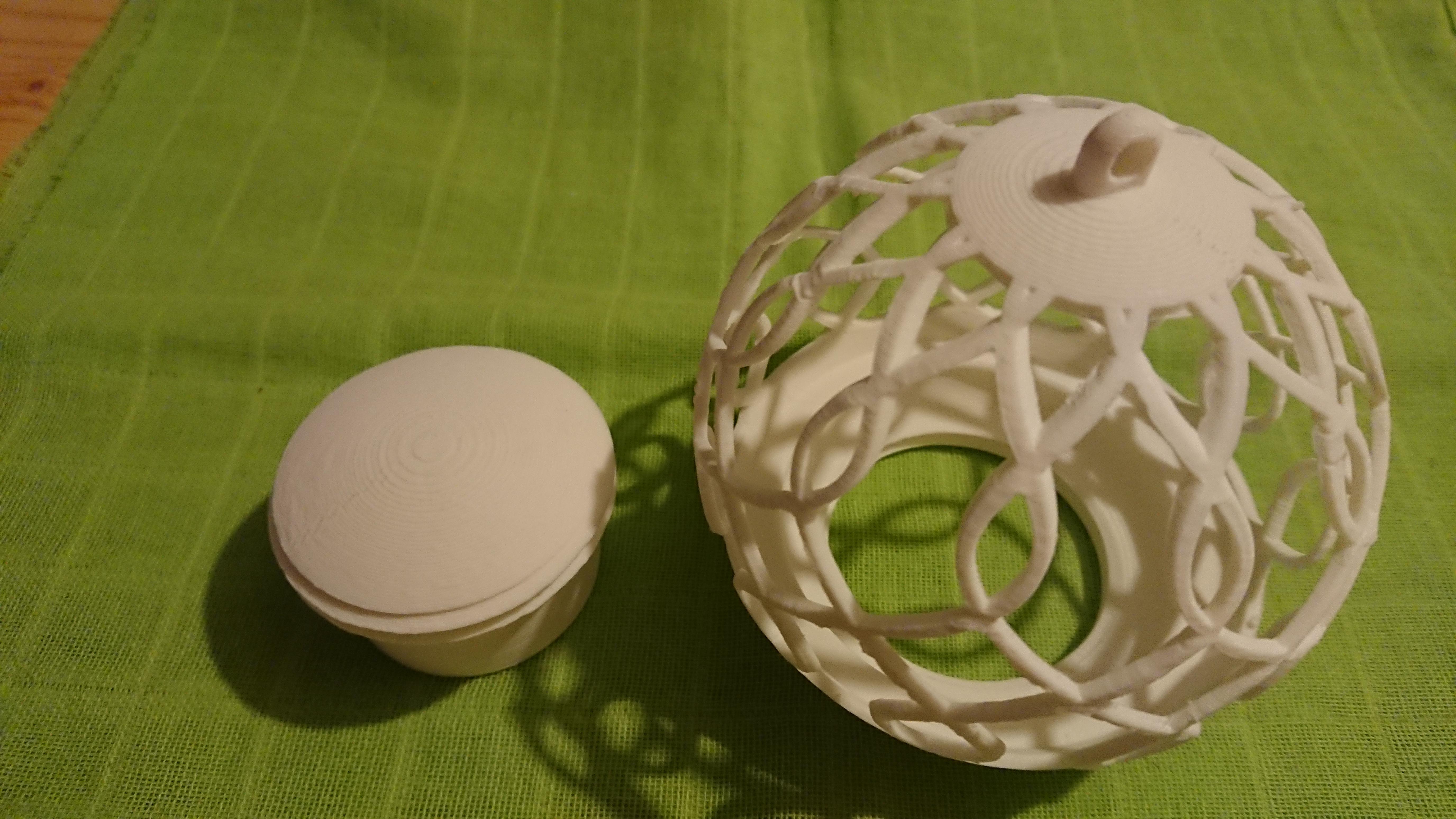 3D Printable Candle holder-tree ball by Andreu Aliu