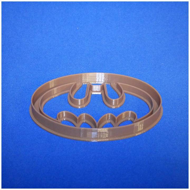 3D Printable Batman logo cookie cutter by Roman Rudencko
