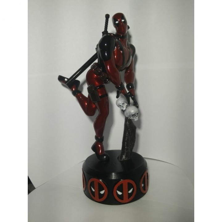 3D Printable Deadpool by Mike Vol