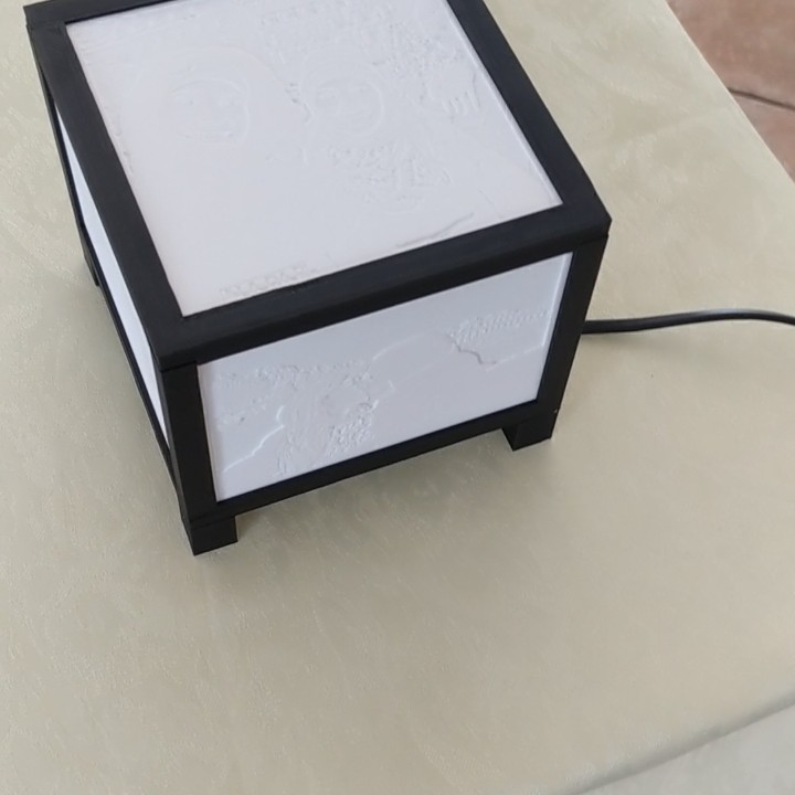 3D Printable Lithophane lighting box by Eric Cattaneo