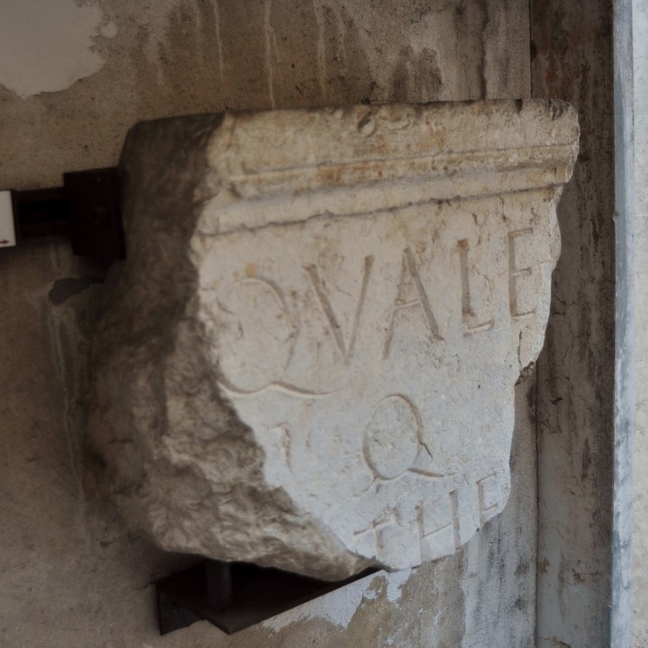 3D Printable Part of a funerary stele of Quintus Valerius by Scan The World