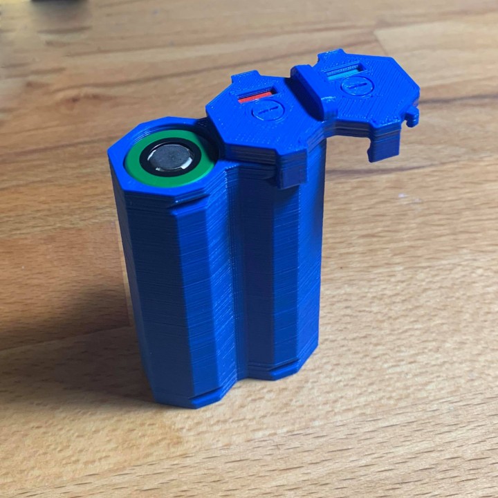 3D Printable 18650 Battery Box with Indicator by San Toriu