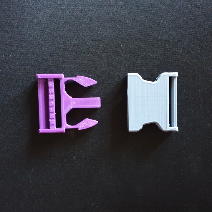 3D Printable Plastic Buckle - Large by Brodie Fairhall
