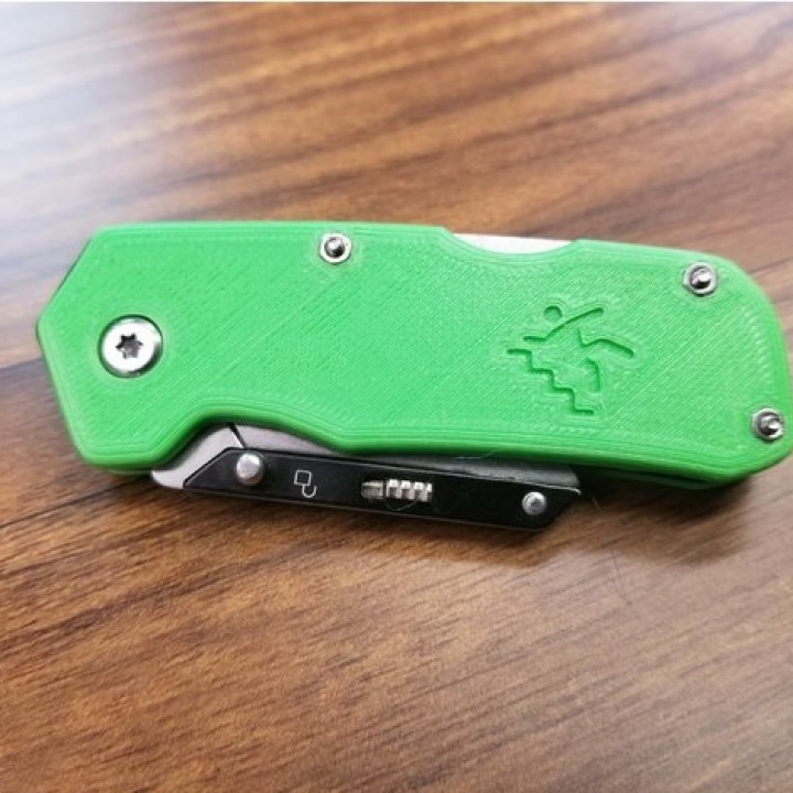 3D Printable Husky Utility Knife handles by thom lamourine