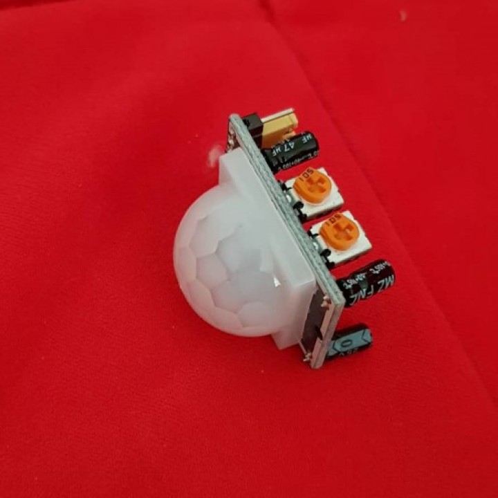 3D Printable Arduino HC-SR501 PIR Sensor Case by Ahmet Can Türkoğlu