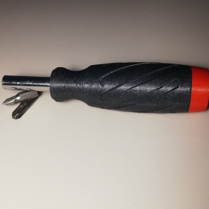 3D Printable Bits Screwdriver with rotating cap by Jakub Smołka