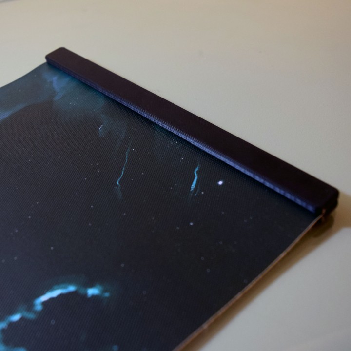 3D Printable Modern Magnetic Canvas Frame by Neil Sawhney