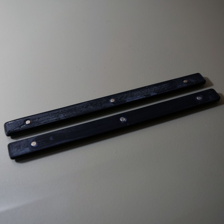 3D Printable Modern Magnetic Canvas Frame by Neil Sawhney