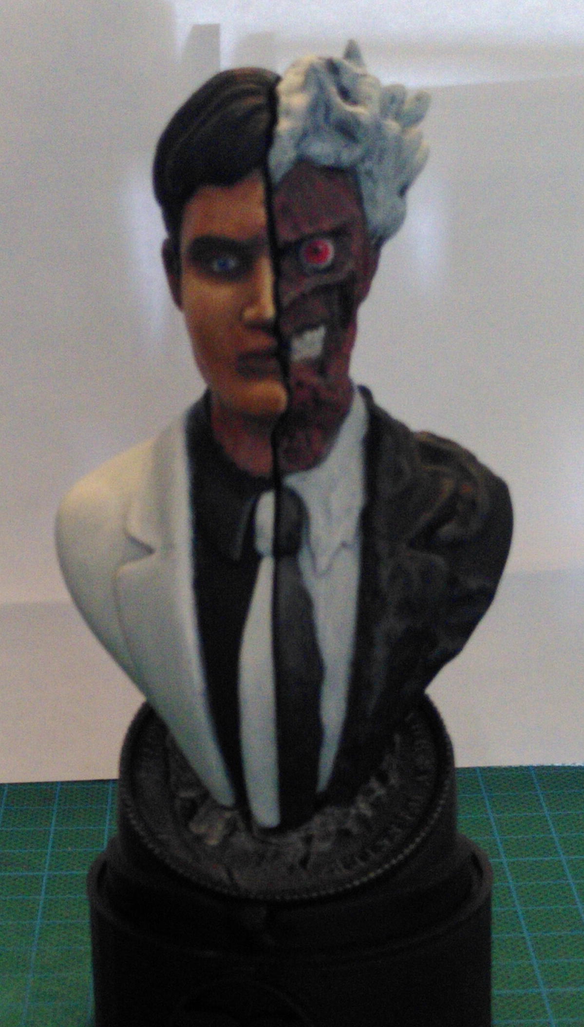 3D Printable Two-Face bust by Wekster