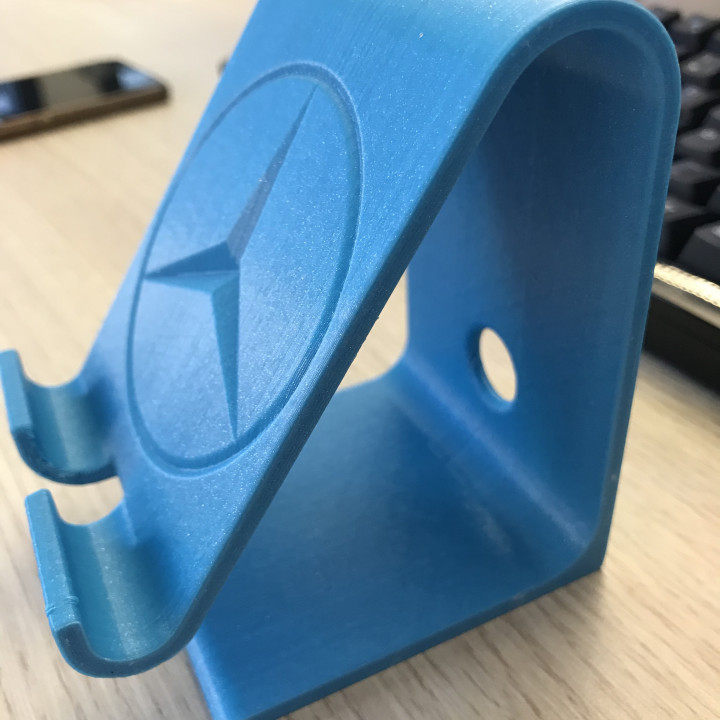 3D Printable Smartphone holder with Mercedes star by Michael Werth