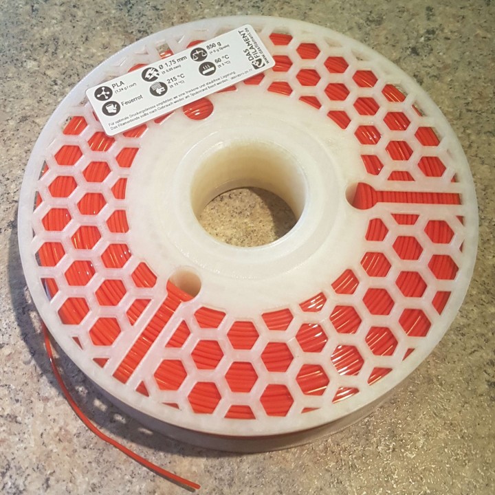3D Printable Parametric MasterSpool by Peter Scheler