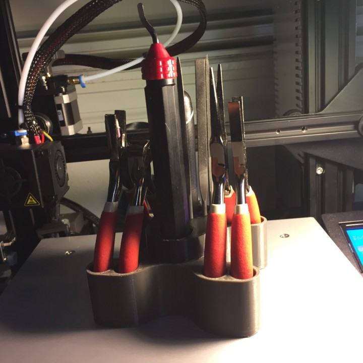 3D Printable Husky tools caddy by Bob Morsch