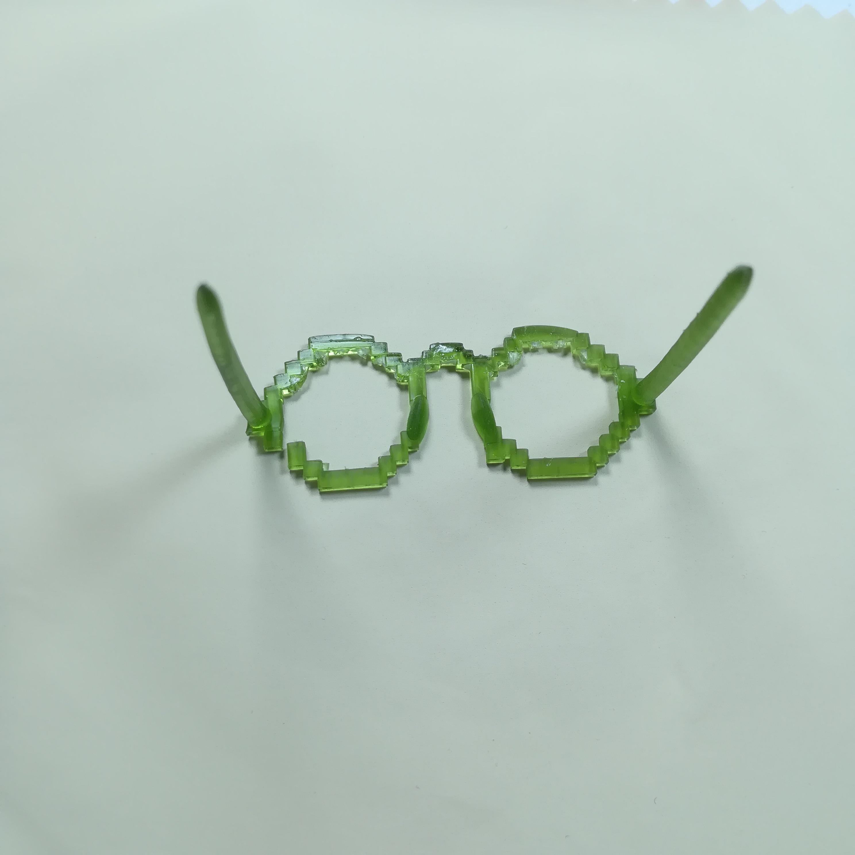 3D Printable Minecraft party glasses by chenxi yi