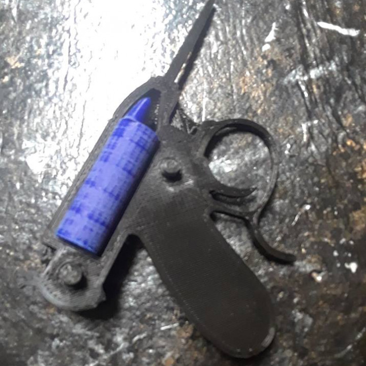 3D Printable Inner piece for MIB cricket gun (men in black) by Casey ...