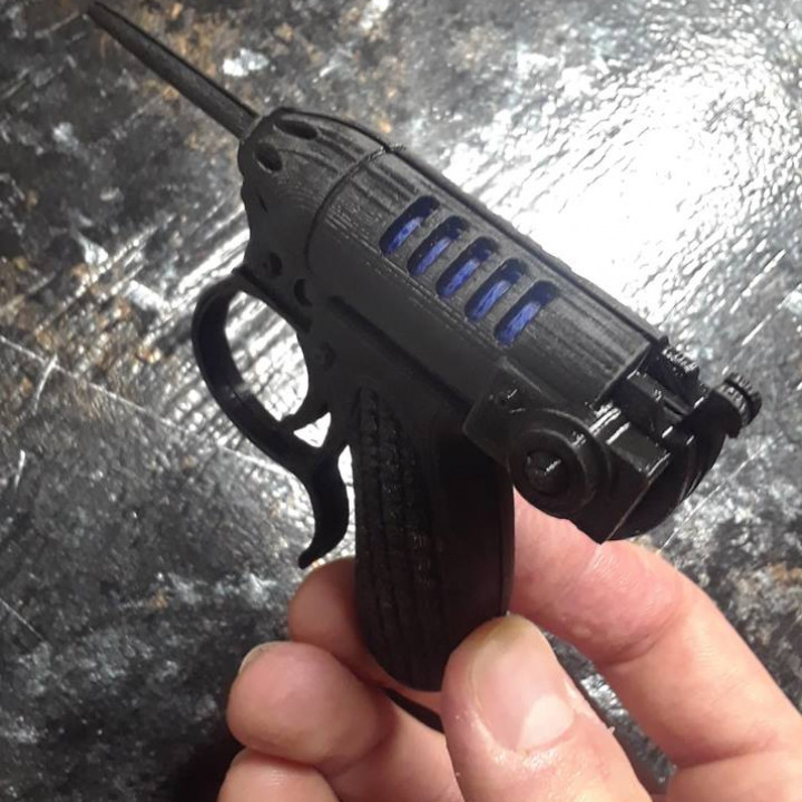 3D Printable Inner piece for MIB cricket gun (men in black) by Casey ...