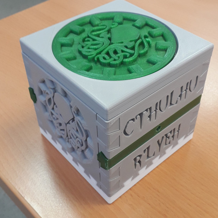 3D Printable Cthulhu Puzzle Box by juan3D