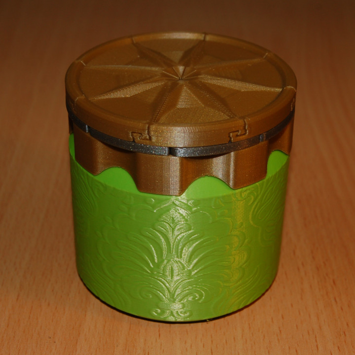 3D Printable Aperture Iris Box by Brien Allison