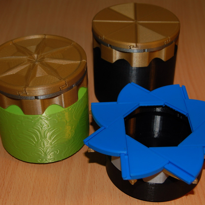 3D Printable Aperture Iris Box by Brien Allison